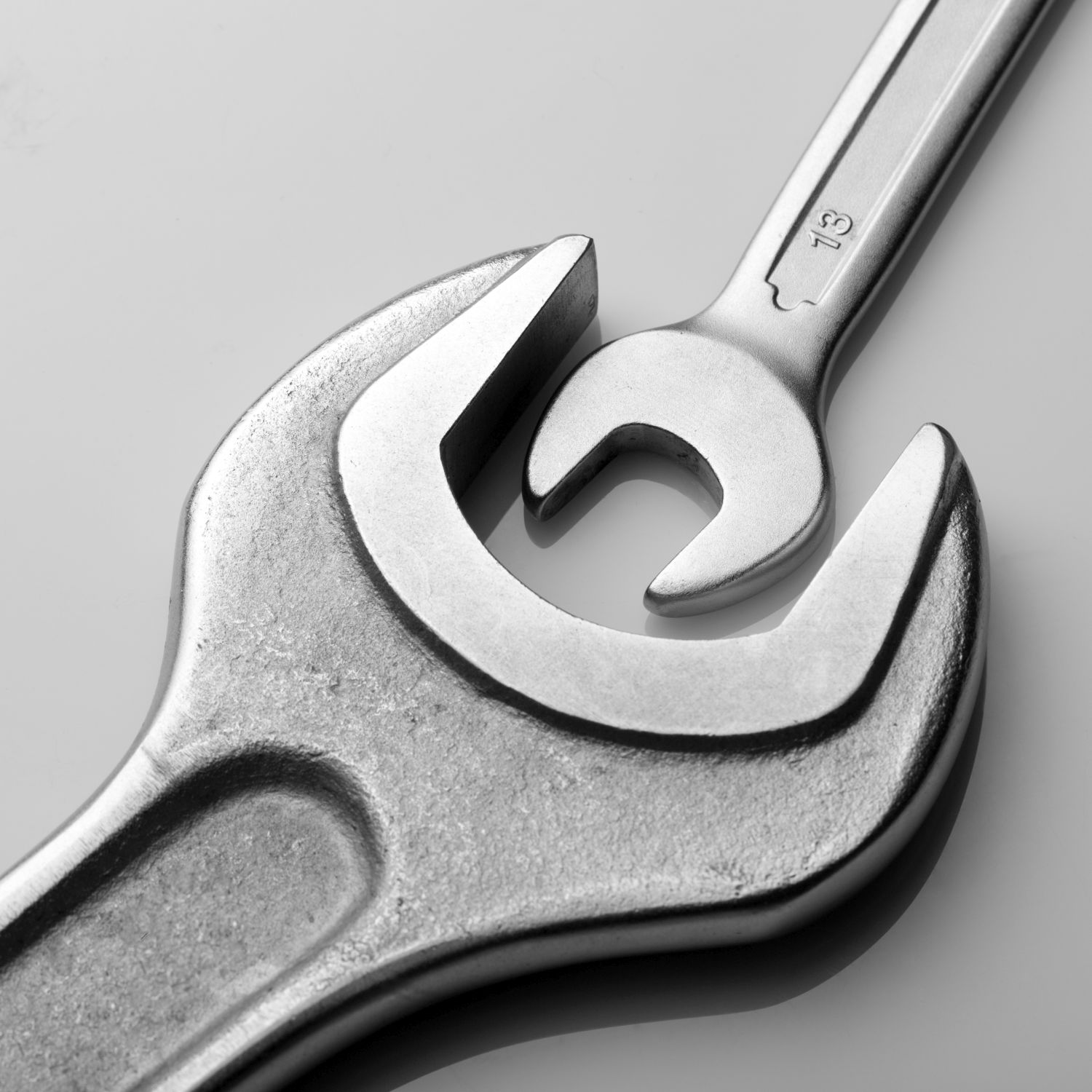 Choosing the Right Material for Wrenches: Steel, Chrome-Vanadium, and ...